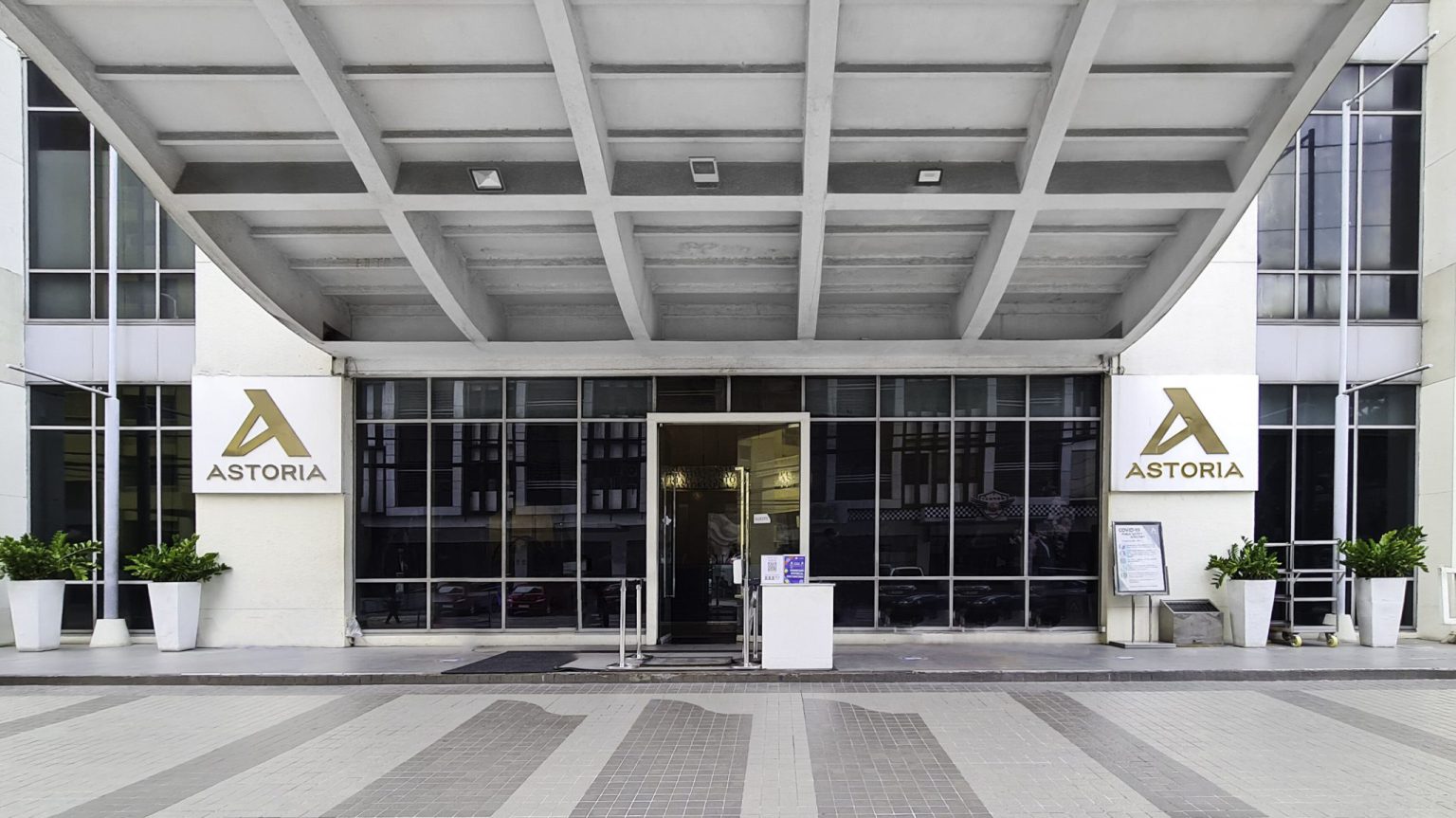 Here’s Everything You Need to Know When Staying at Astoria Plaza ...